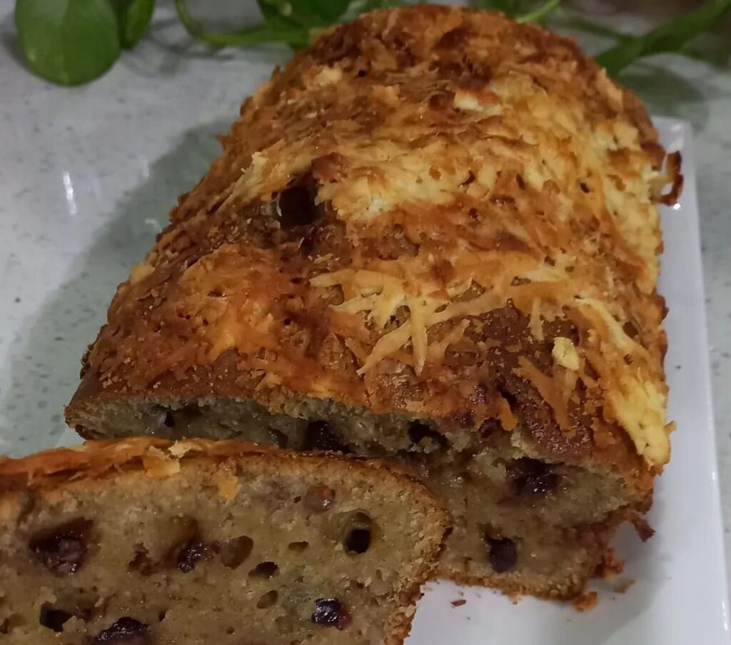 Receta para hacer torta de pan colombiana